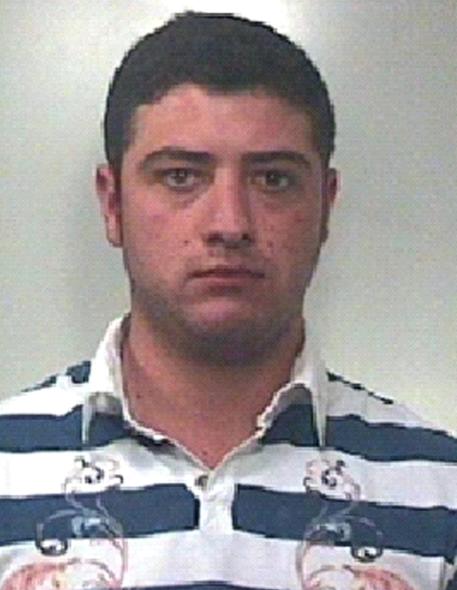 Camorra, arrestato a Latina Mario Ascione, esponente del Clan Ascione ...