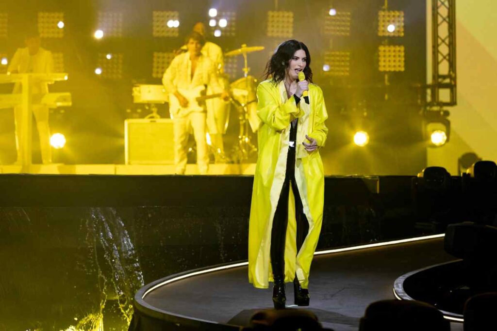 Laura Pausini a Roma, i fan stentano a crederci: appuntamento all ...
